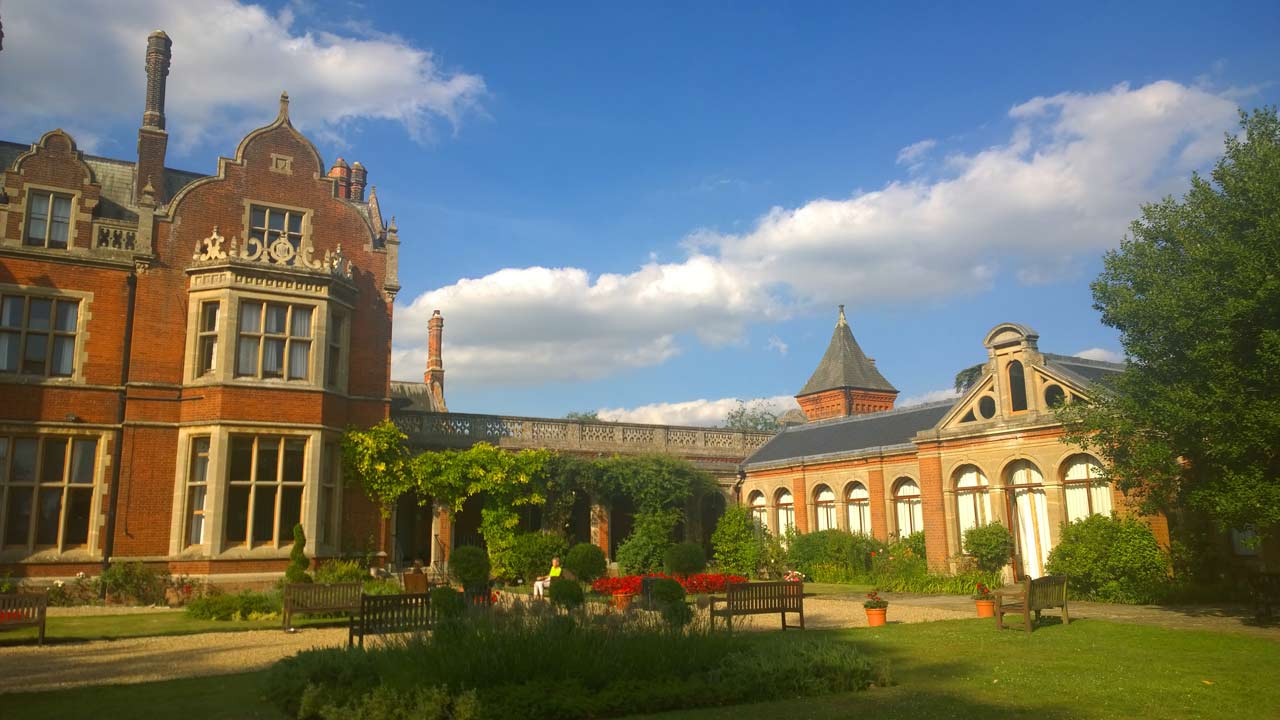 Mediale Ausbildung mit Studienreise zum Arthur-Findlay-College